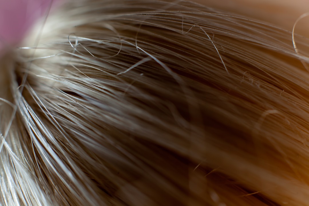 Menopause Hair Thinning: Natural Solutions & Treatment – Lubracil